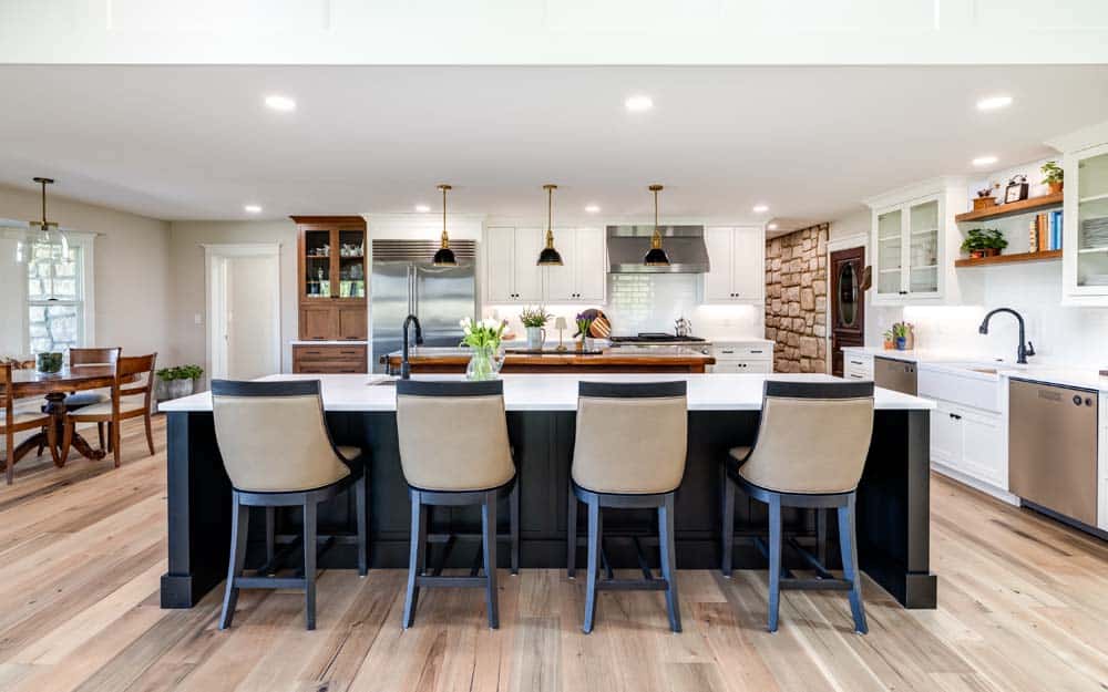 Sander & Sons Featured Project: Lakeside Kitchen